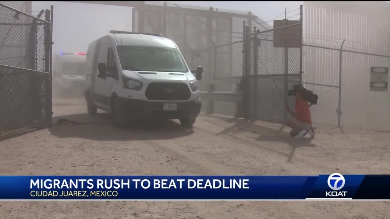Migrants rush to US - Mexico border as Title 42 ends - YouTube