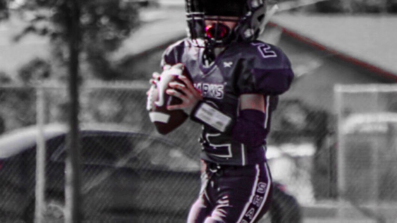Titus #2 QB RB FS Riddell Speedflex - YouTube