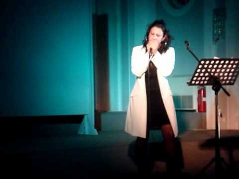 non credo nei miracoli laura bono - YouTube