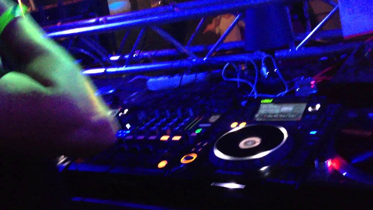 DJ GU @ Nature One Festival 2012 - YouTube