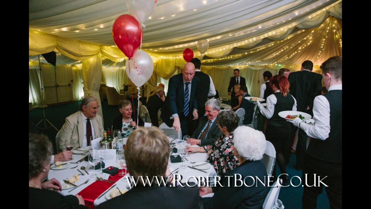 Magic at Corporate Event at Oakley Hall Hotel, Basingstoke - YouTube