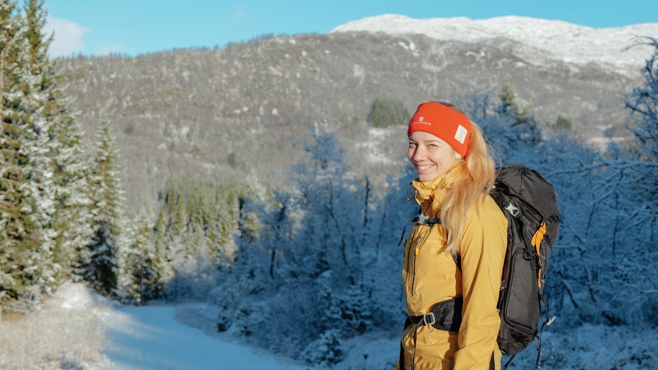A Walk Through a Snowy Norwegian Forest - YouTube