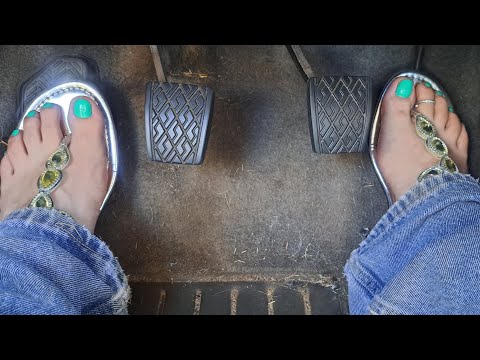 driving in sandals