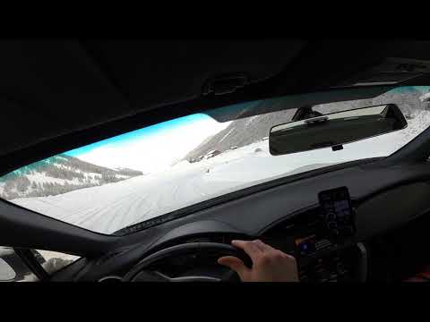 TOYOTA GT86 - Test drive on ice track - Ghiacciodromo Livigno Ice ...