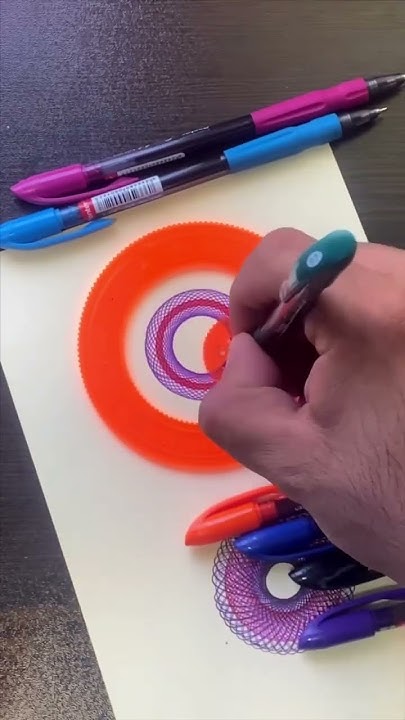 The combination of colors in the spirograph design is really attractive #spirograph #circle ...