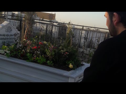 Qururlanma insan oğlu İLAHİ