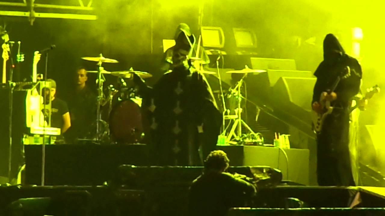 Ghost B.C. - Year Zero (Live At Rock In Rio 2013) - YouTube