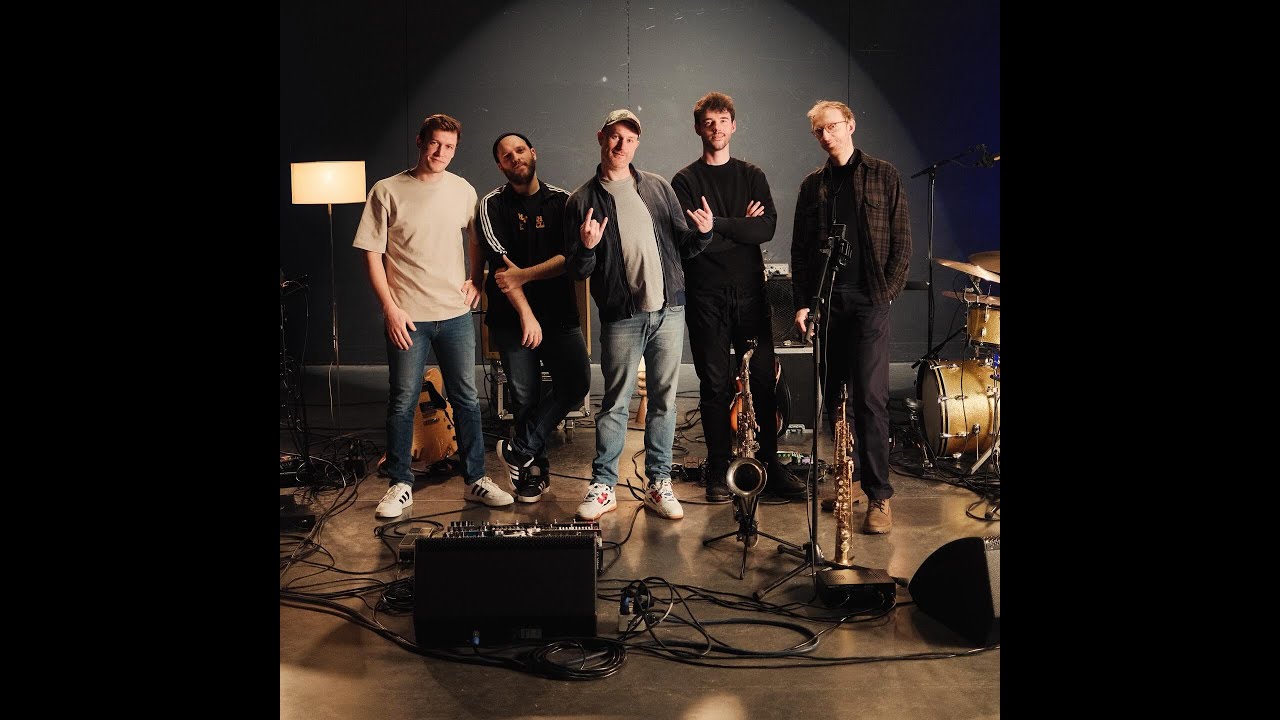 Thomas Decock Quintet - Some place In India (live session) - YouTube