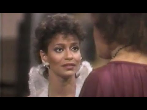 Debbie Allen Dancing In The Wings