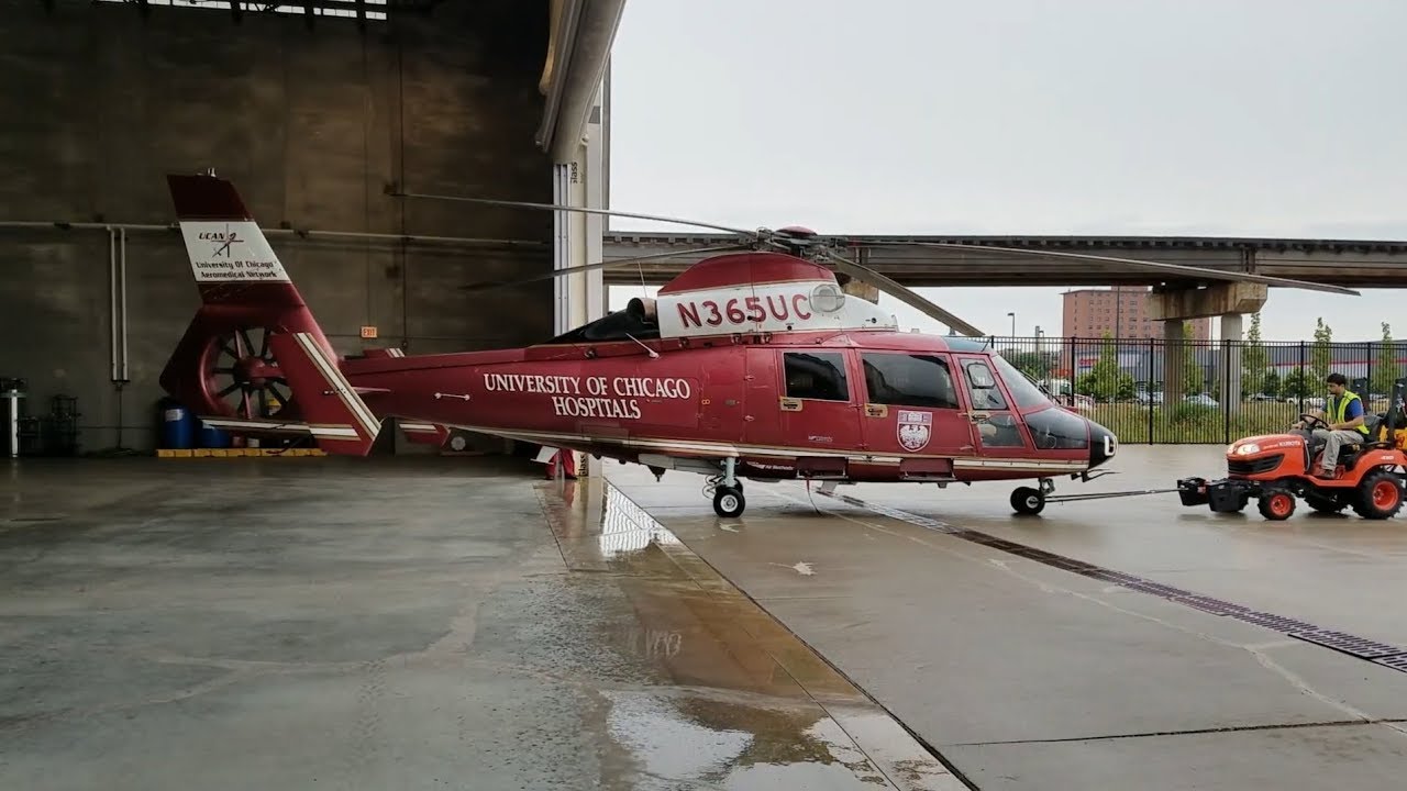 UCAN Aérospatiale Dauphin [N365UC] Being Pushed Into the Vertiport ...