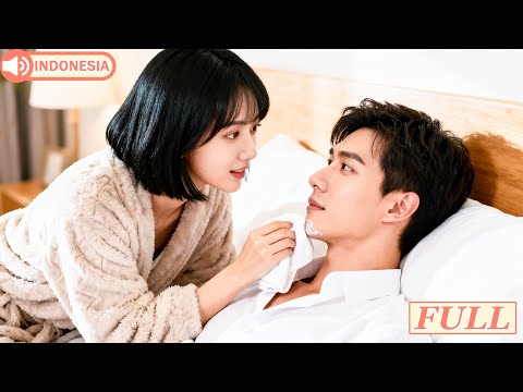 CEO mabuk salah kamar, diselamatkan seorang gadis—cinta pun diam-diam tumbuh!