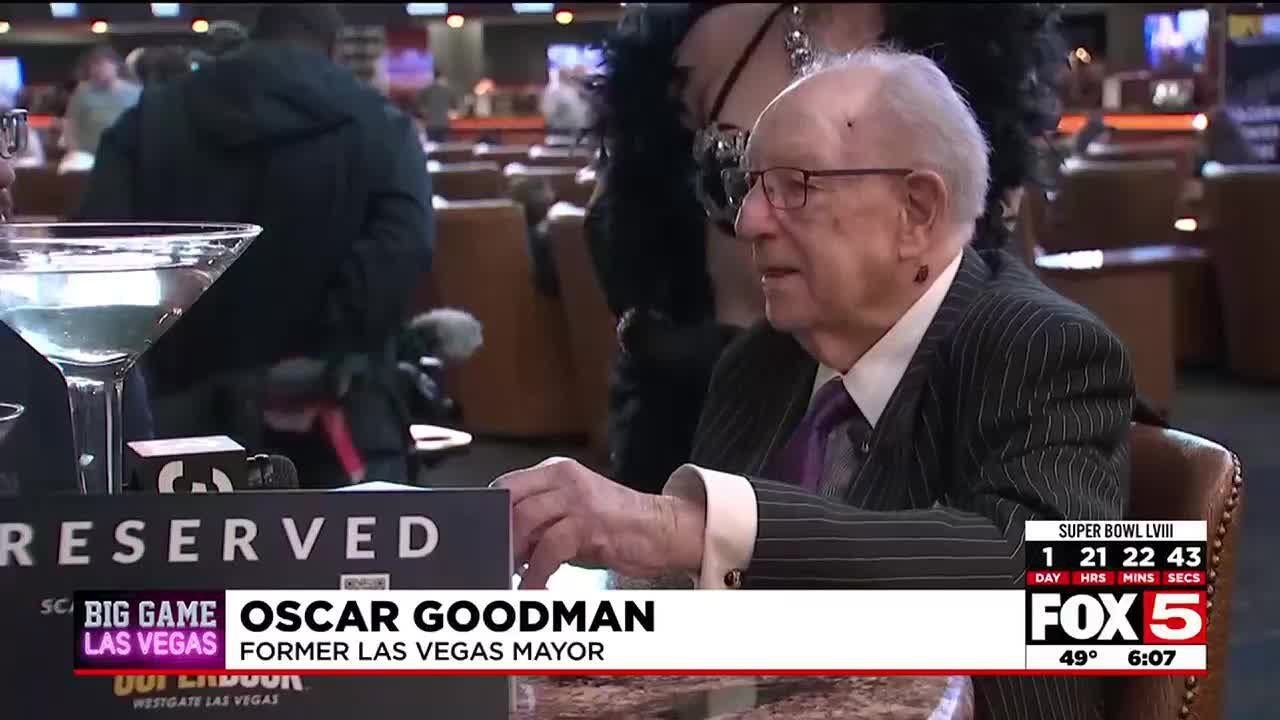 Oscar Goodman lays down a Super Bowl bet - YouTube
