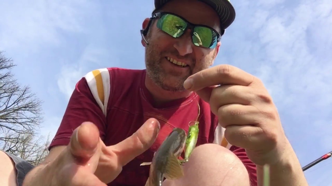 Highway Bassin' Ultralite Sunfishing - Woodridge, Illinois - LyubakaVideo - YouTube