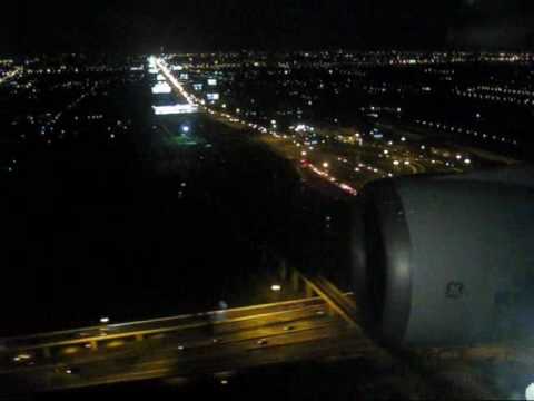 KLM Boeing 747-400 night landing at Bangkok Suvarnabhumi Airport - YouTube