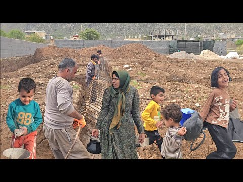 Reinforcement workers strengthen the house, Sami and Hamid's collaboration