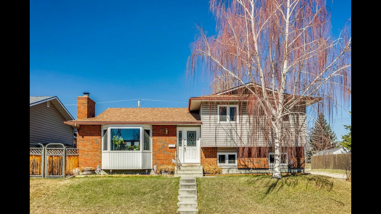 215 Queensland Circle SE | Jason Saville Real Estate - YouTube