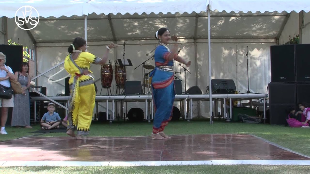 Indian traditional monsoon dance - YouTube