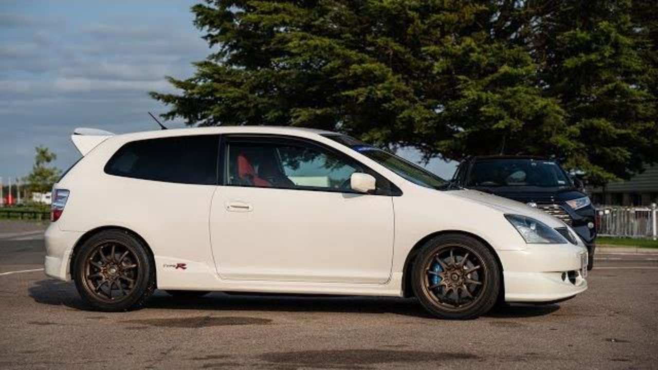JDM Honda Civic EP3 Type R Review - Snetterton Circuit VTEC LAPS - YouTube