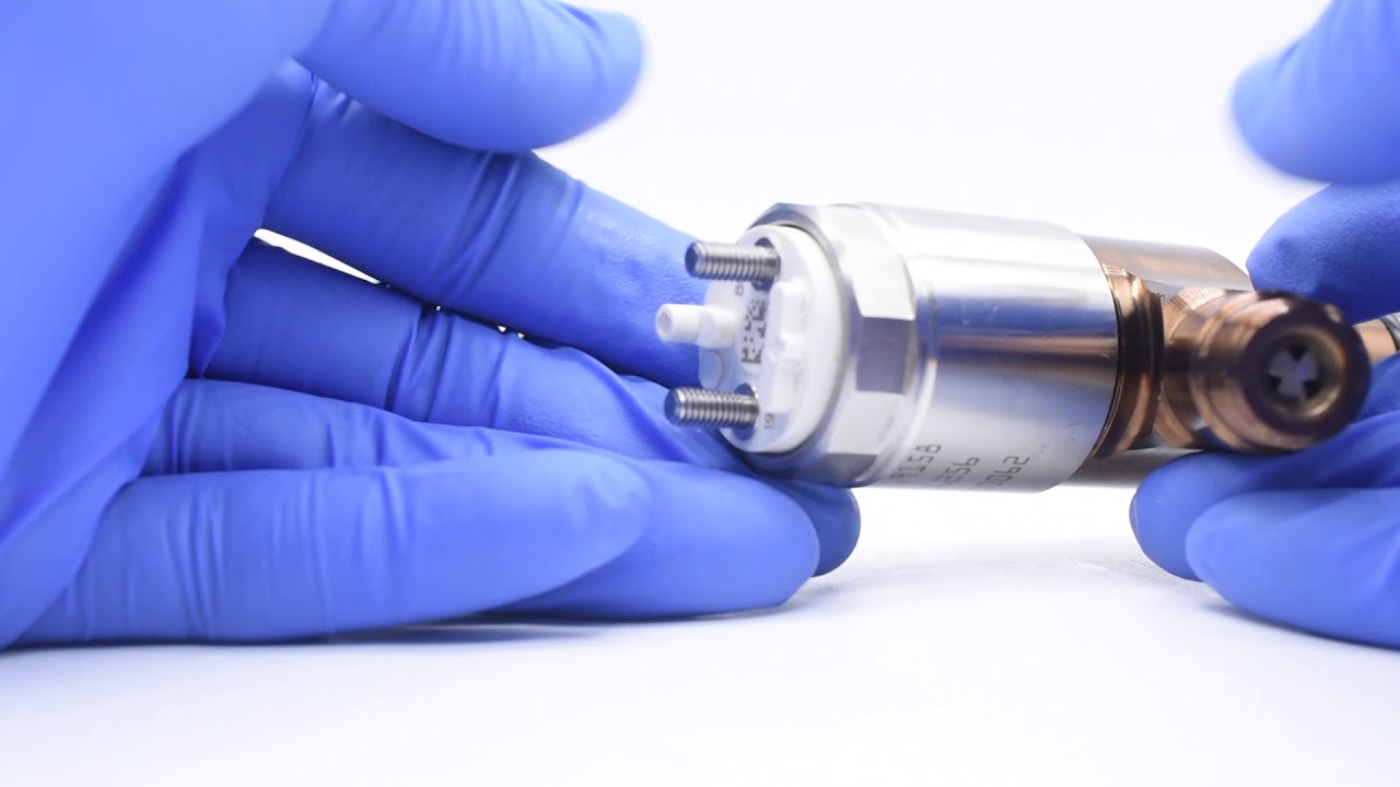 326-4700 CAT INJECTOR 320D Fuel Injector - YouTube