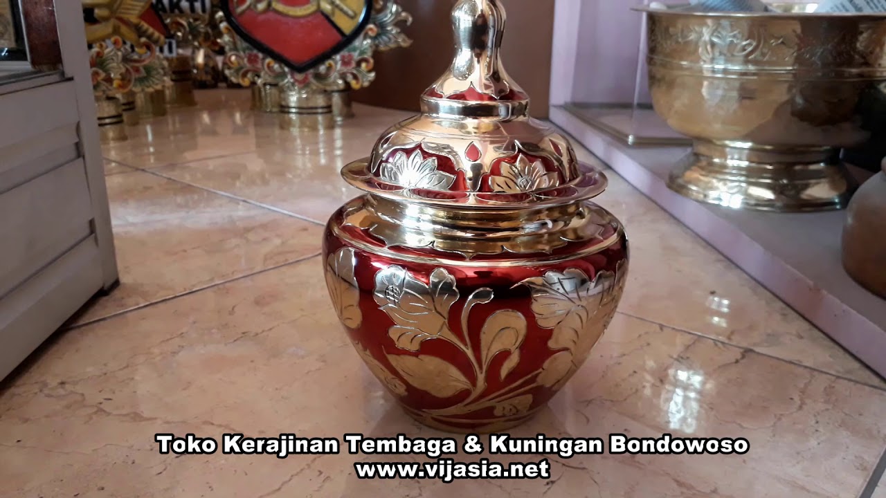 Guci Tutup Kuningan - Bokor Tutup Kuningan - Kerajinan Guci - Pengrajin ...
