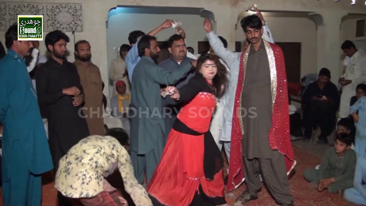 teri jawani bari mast by saima khan new mujra 2021 multan - YouTube
