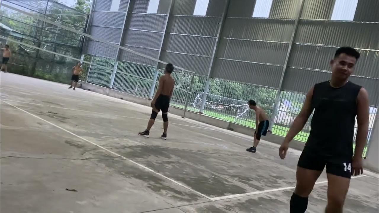 U65 Vs U45 xóm Em 😂 - YouTube