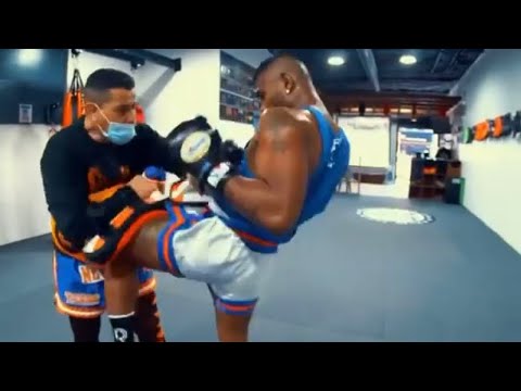 @PurePadwork’s Weekly Killer Muay Thai, Boxing and MMA Pad Work ...