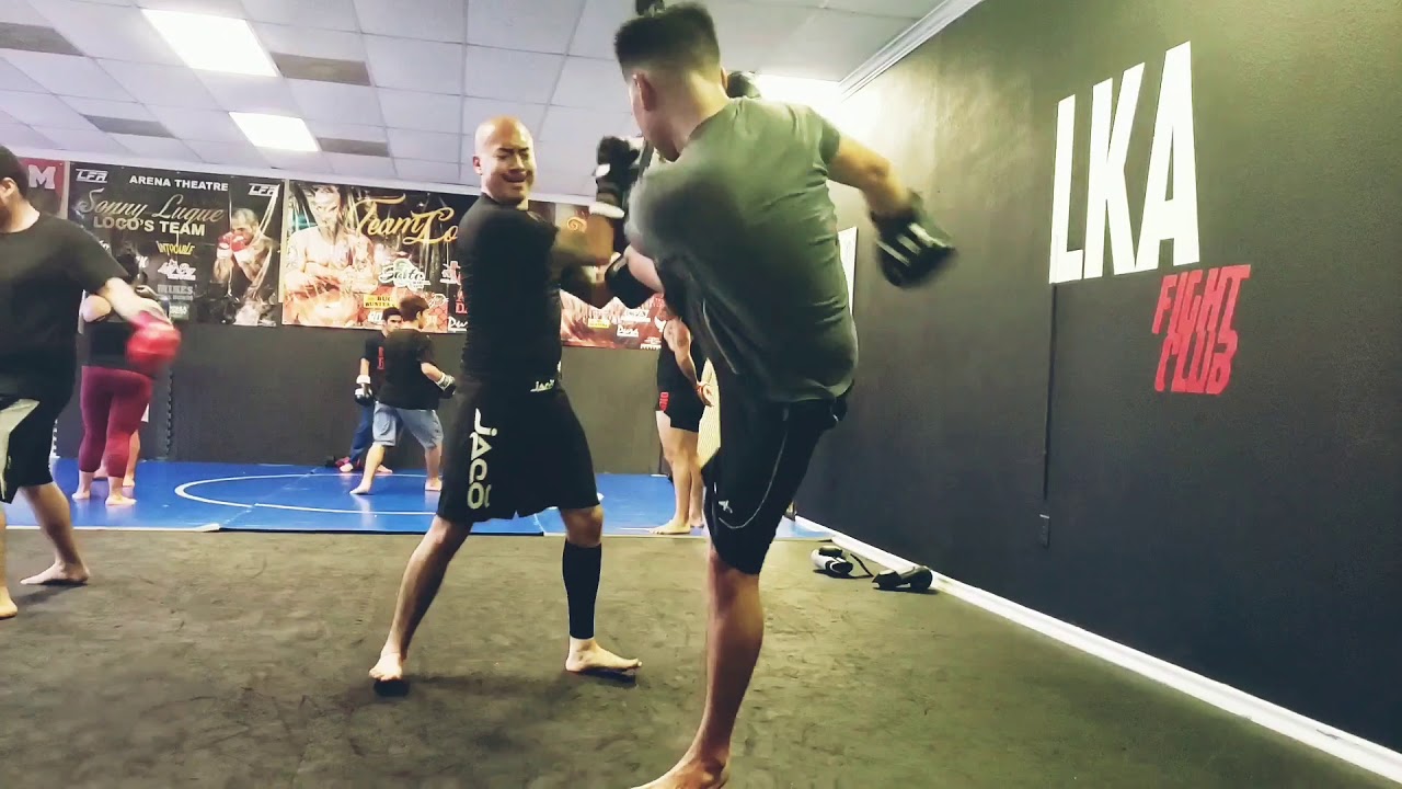 Learn Dutch Style Kickboxing - YouTube