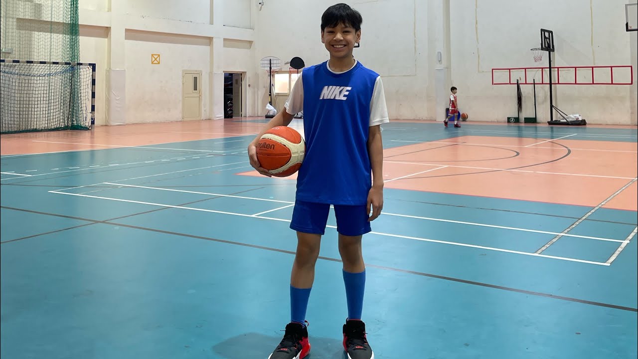 Lebron James and Bronny James Jr. Lakers Debut - YouTube