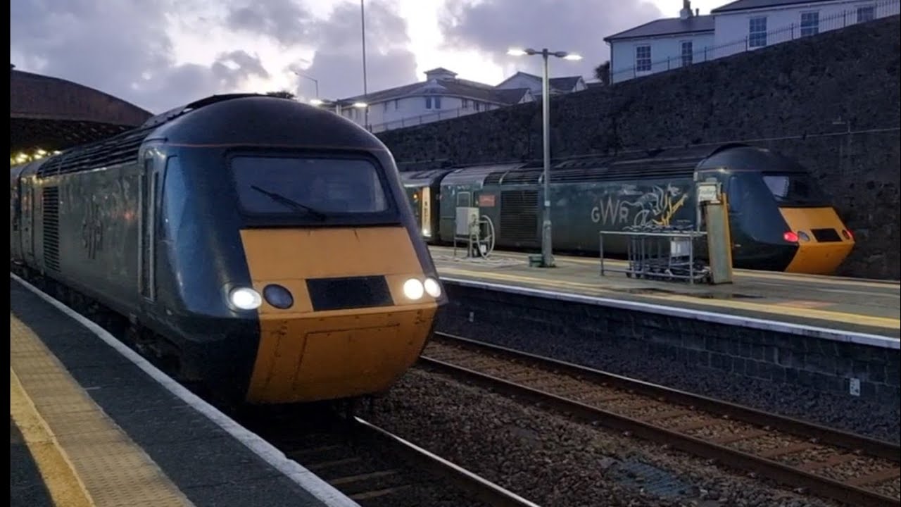 2 HST Class 43 aka Castle Trains together - double bubble! Penzance 26. ...