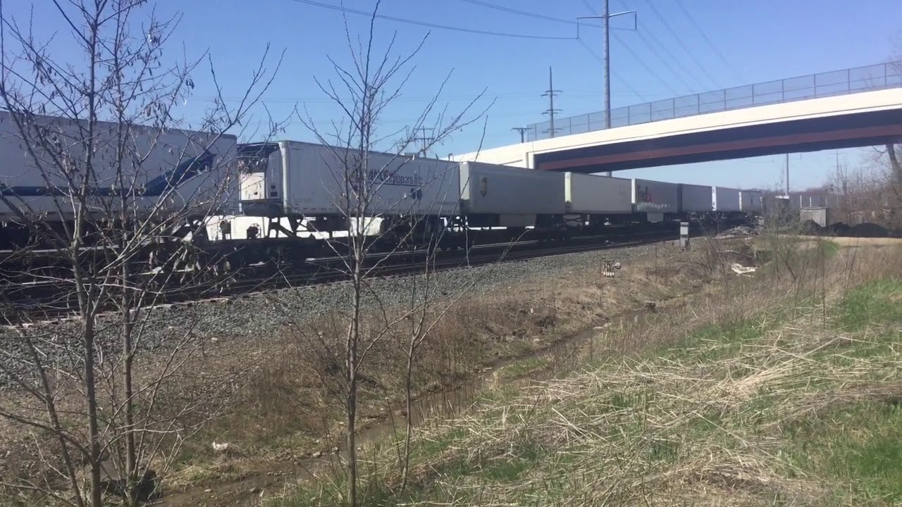 NS 20E with Wabash HU - YouTube