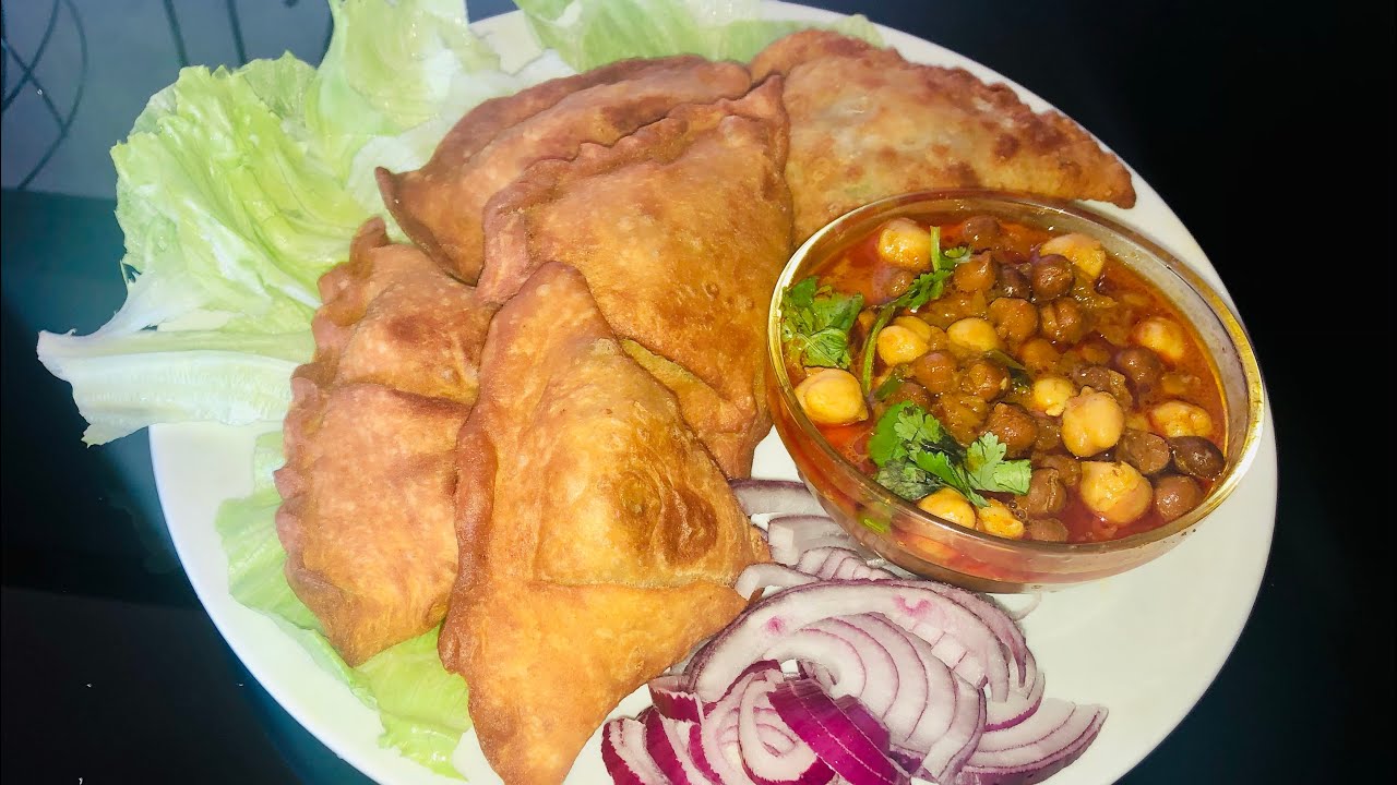 How to make homemade vegetable samosas! + chickpea side - YouTube