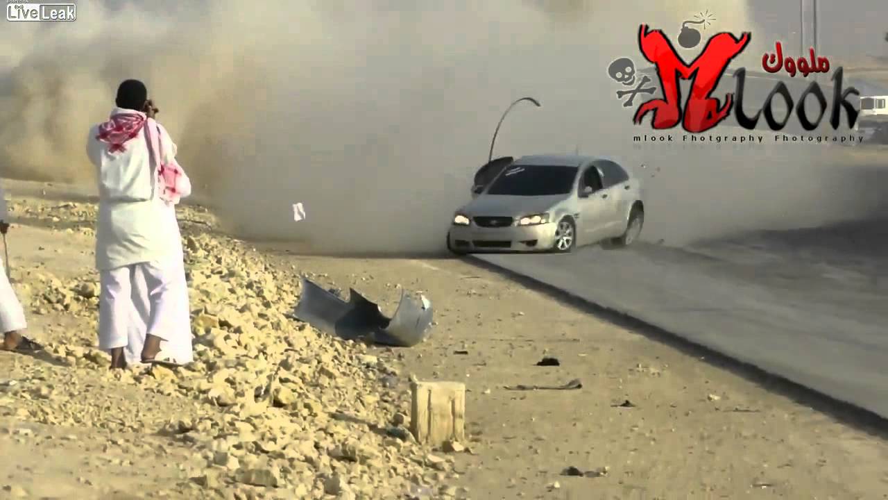 Autocrash: Spectacular Crash During Saudi Drift - YouTube