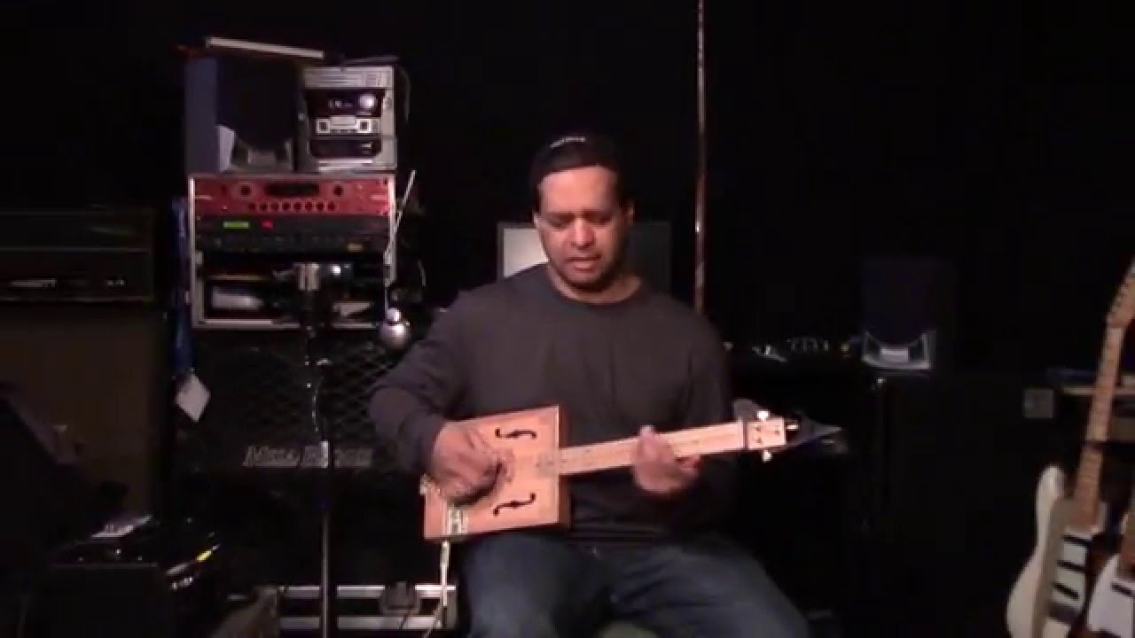 Blues Box Slide Guitar Demo - YouTube