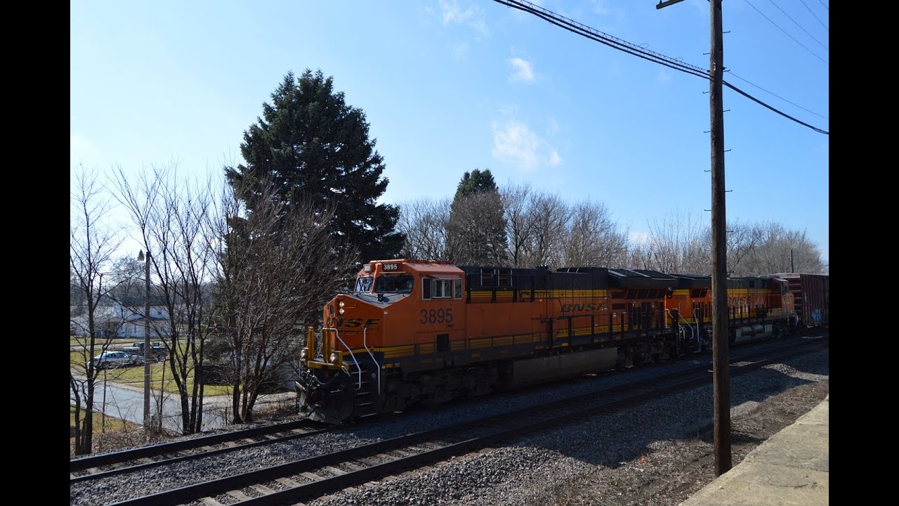 BNSF 3895 leading an EB through Rochelle Illinois on 2 22 2017 - YouTube