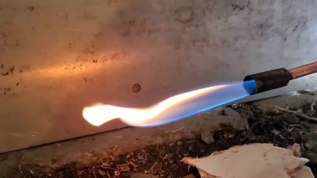 Biomass pyrolysis reactor prototype - YouTube