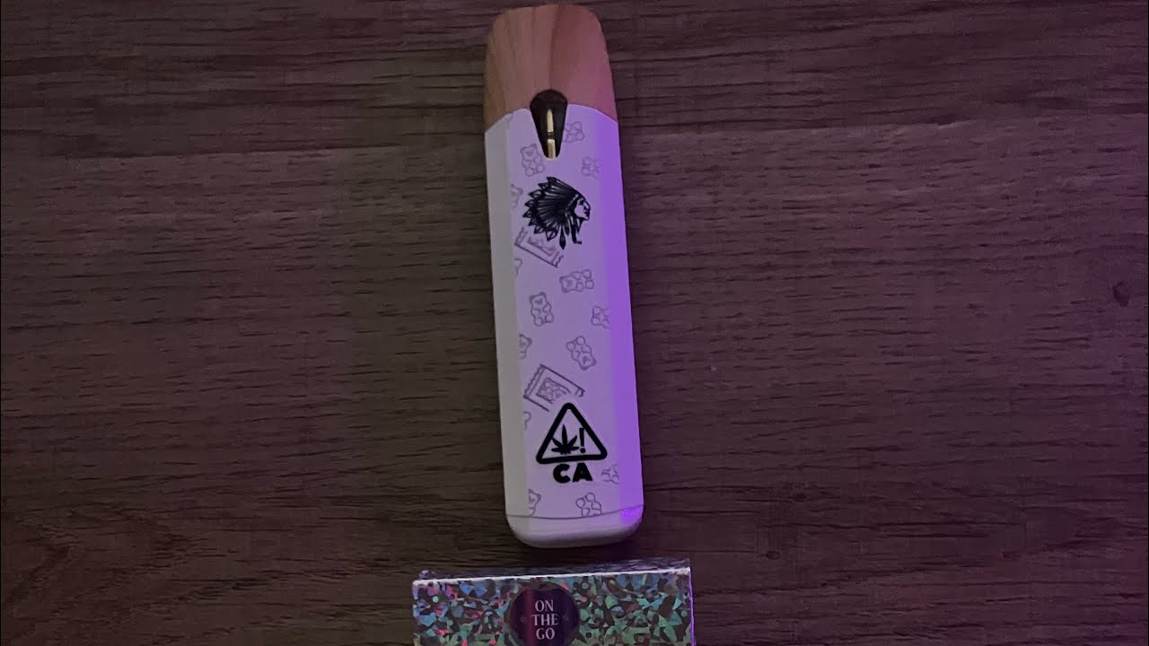 Reviewing a Big chief dispo White Gummy - YouTube