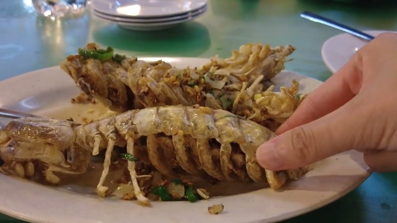 CHEAP LIVE SEAFOOD Restaurant 活海鲜餐馆 at Kota Kinabalu. Elephant Clam ...