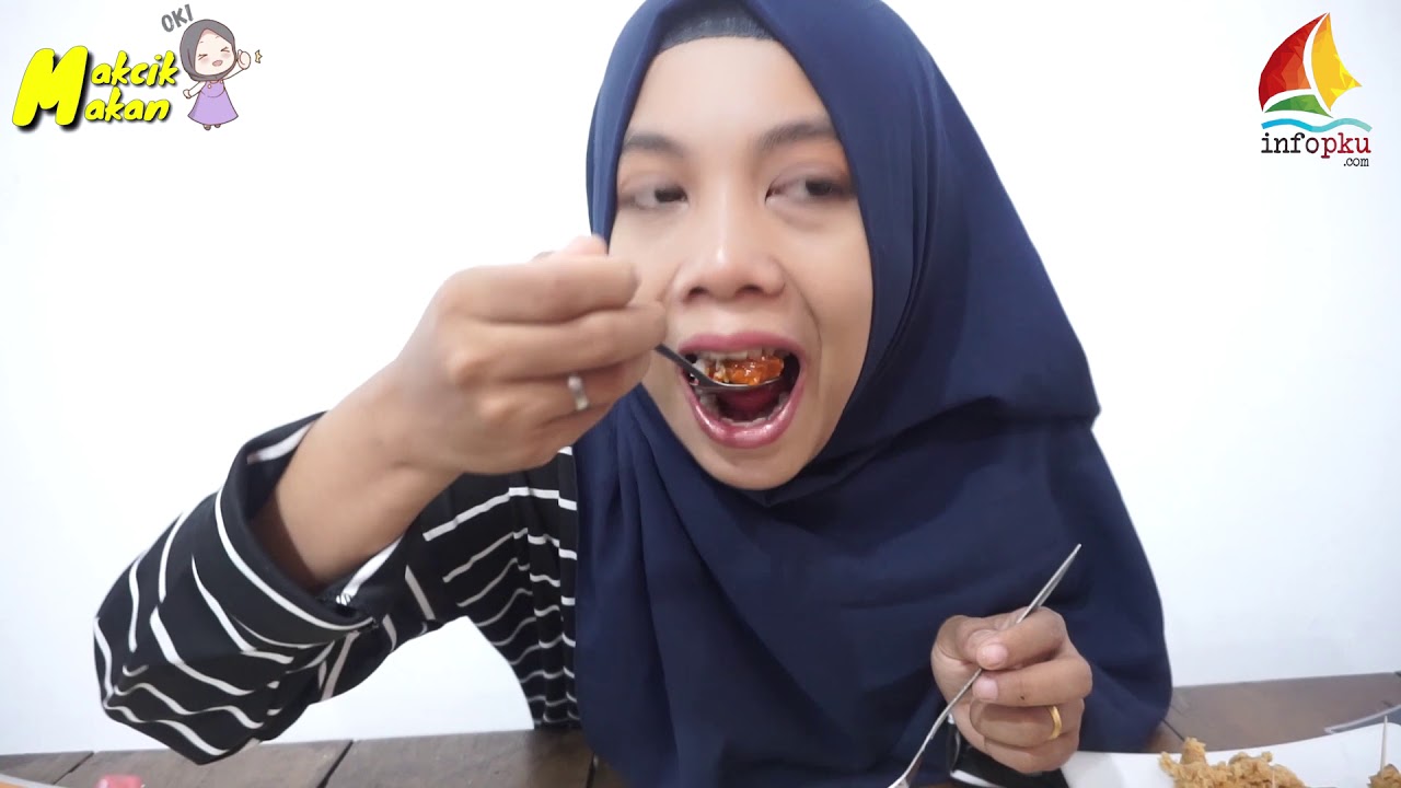 Mak Cik Makan: Review Coody Ramen Padang - YouTube