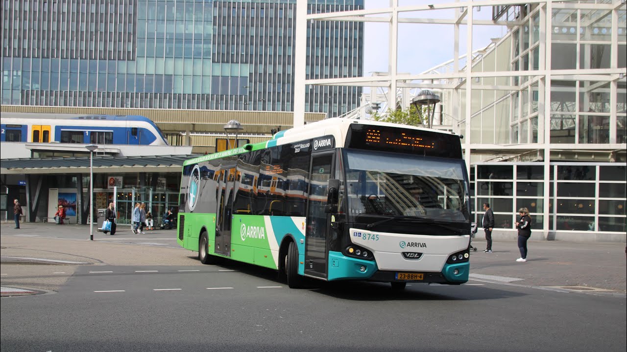 Arriva Bussen op station Leiden Centraal #2 - YouTube