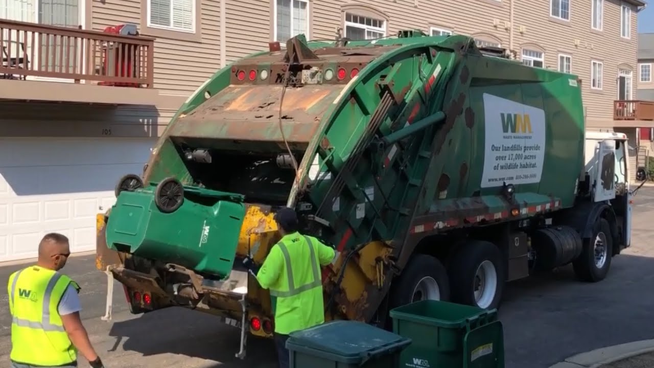 Waste Management Mack LE Rear Loader Garbage Truck Packing Trash - YouTube