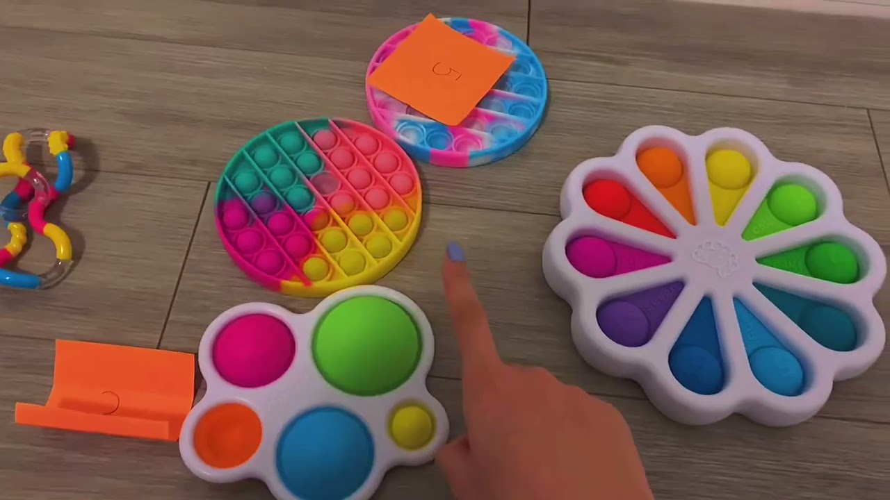 ‼️⚡️THE FIDGET ESCAPE ROOM SKIT🗝‼️ - YouTube