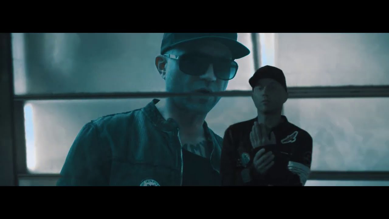 CHAKUZA | EIN VERDAMMTER SONG 2.0 | #CITYCOBRA2 [Offizielles Video ...