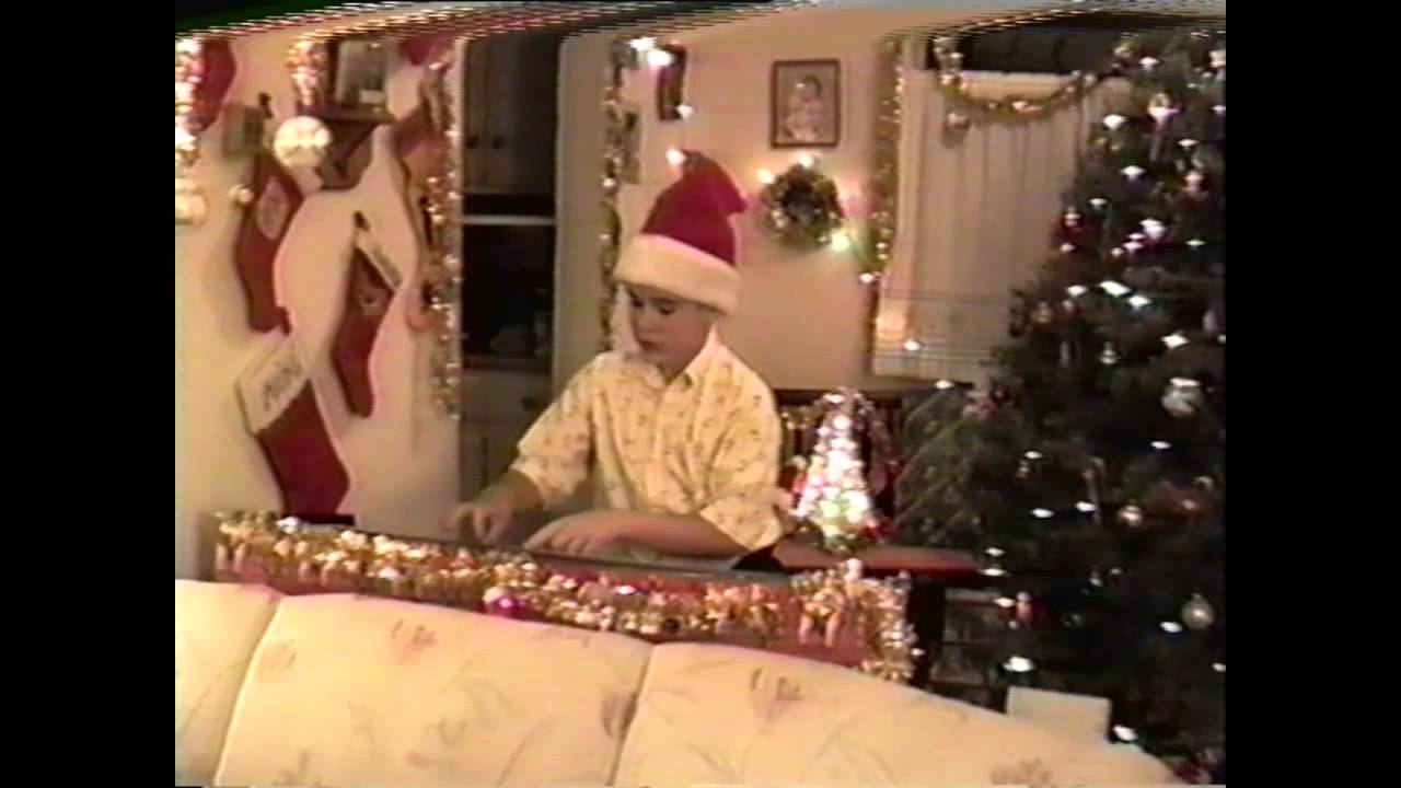 1992 Musical Christmas Gift - YouTube