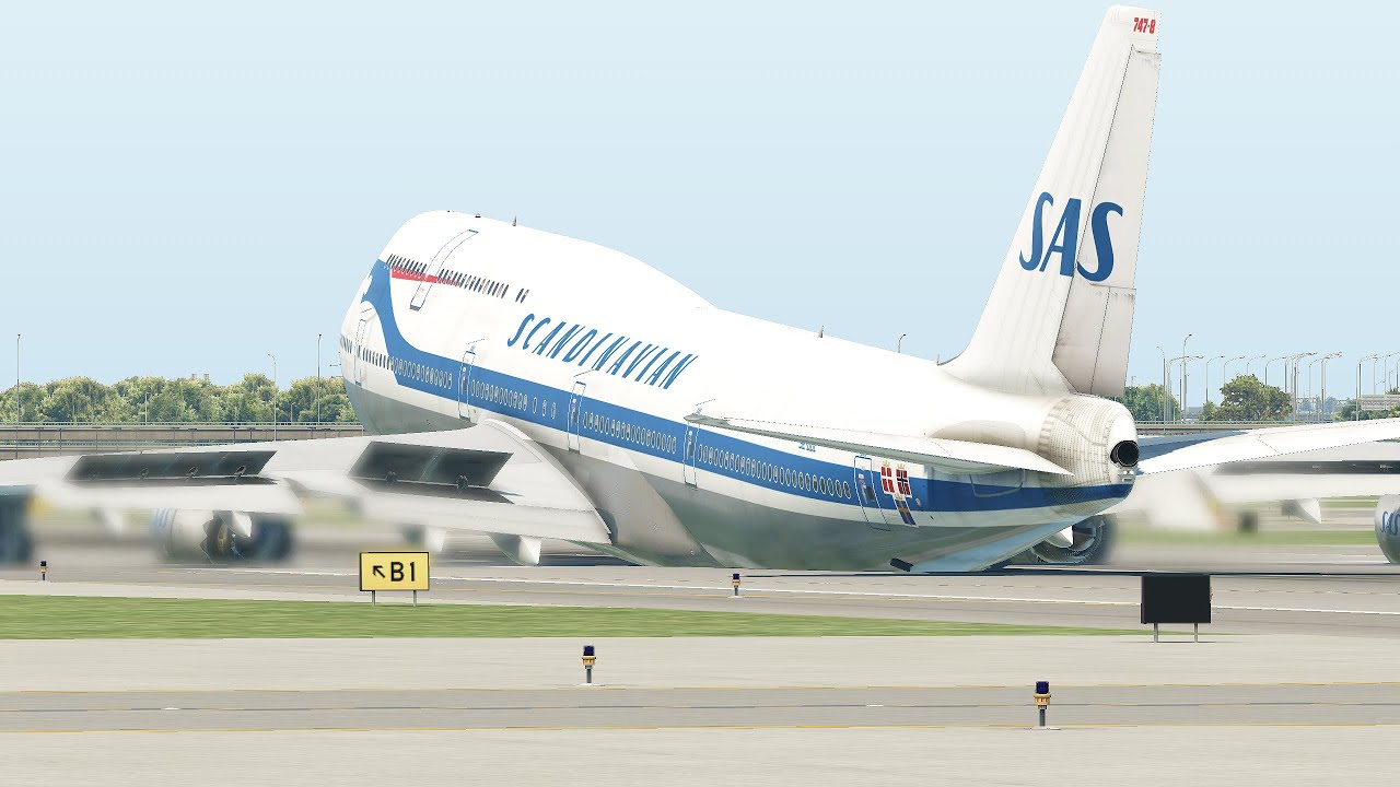 Landing The World's Heaviest B747 Without Landing Gear [XP11] - YouTube