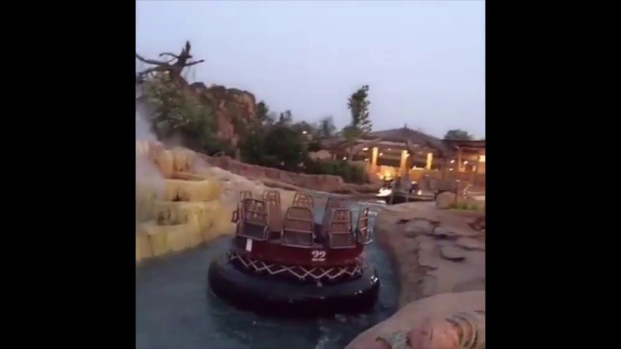 A brief look at the Roaring Rapids ride at Shanghai Disneyland - YouTube