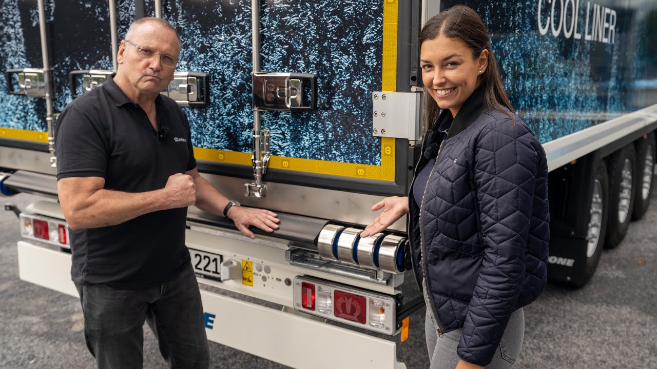 This is how the KRONE Roll Compression Buffer works. | KRONE TV - YouTube