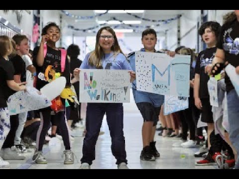 Midlakes Varsity Parade - YouTube