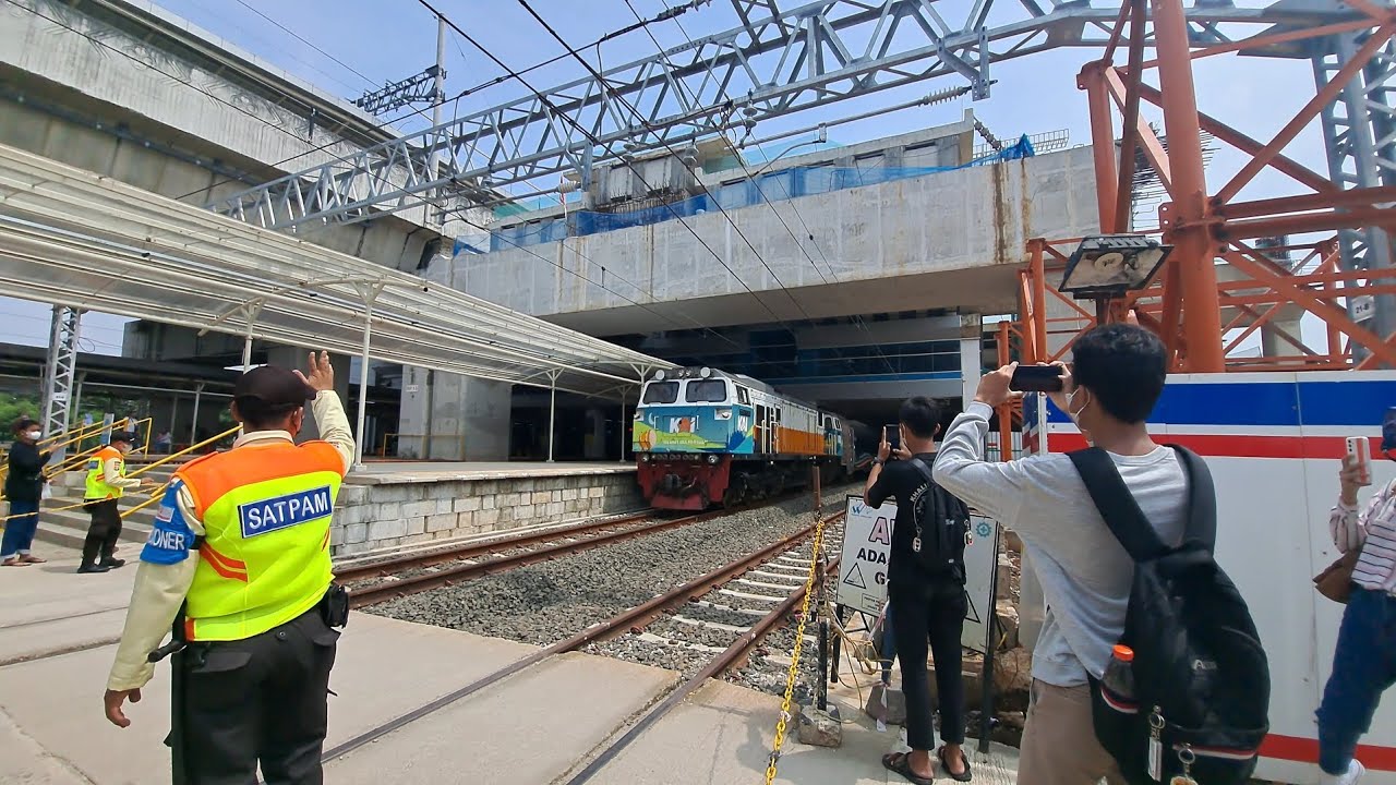 TRAIN COMPILATION VIDEO (IED EDITION) PART 1 - YouTube