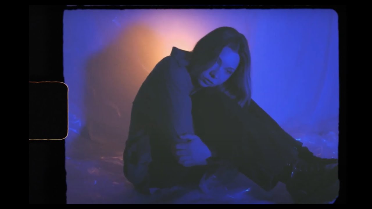 Laur Elle - twenty (Official Music Video) - YouTube